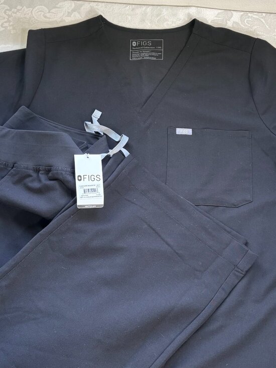 Figs | Other | Nwt Figs Black Scrub Set Catarina Top Isabel Wide Leg ...